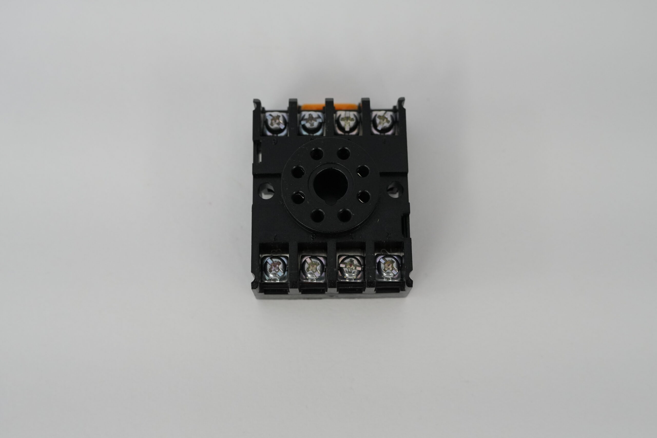 8-Pin Relay Socket (Din Rail Mount) - B&L Cremation Systems